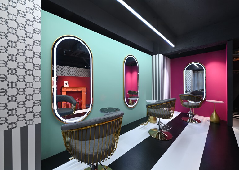 Reflet by remmy [新宿駅] 店舗デザイン.COM